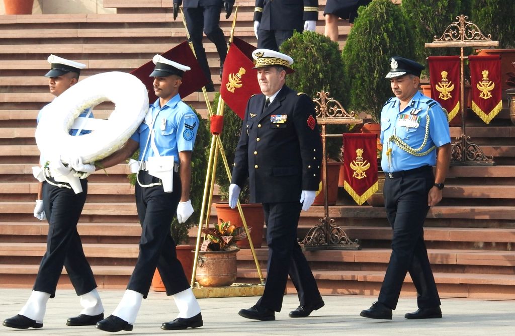 General Stephane Miller lays wreath at the National War Memorial