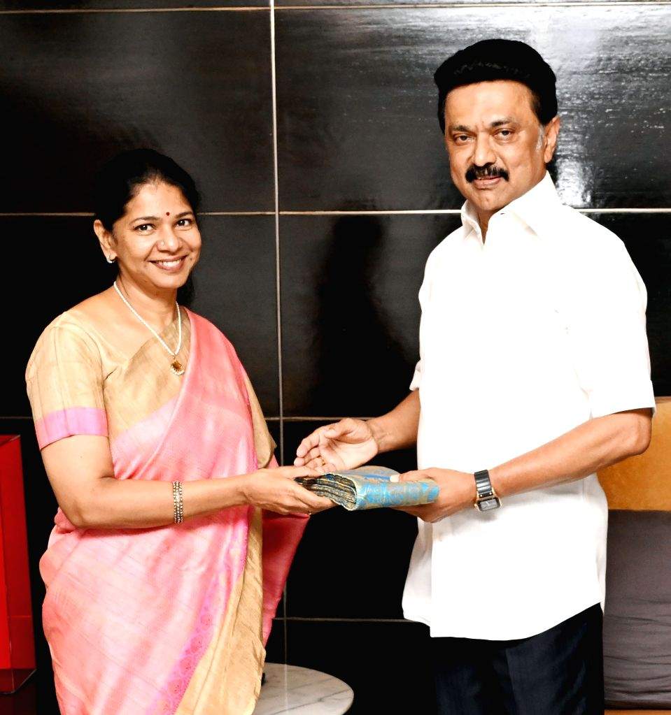 CM Stalin Meets Kanimozhi Ahead of Operation Sindoor Briefing