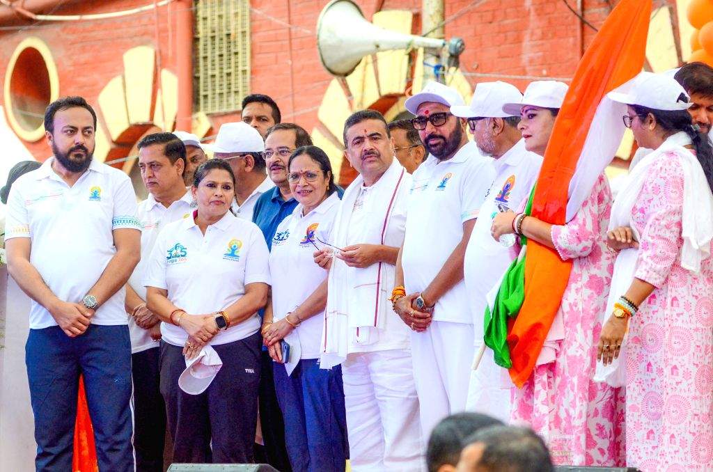 CM Suvendu Adhikari flags off 'CITY OF JOY-Daud Se Dhyan 2026' marathon