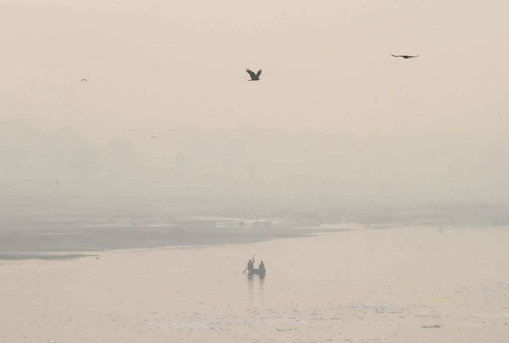 Cold Morning Amid Rising Air Pollution