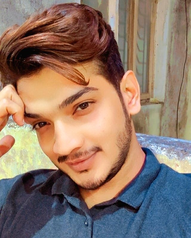 Free Photo: comedian Munawar Faruqui