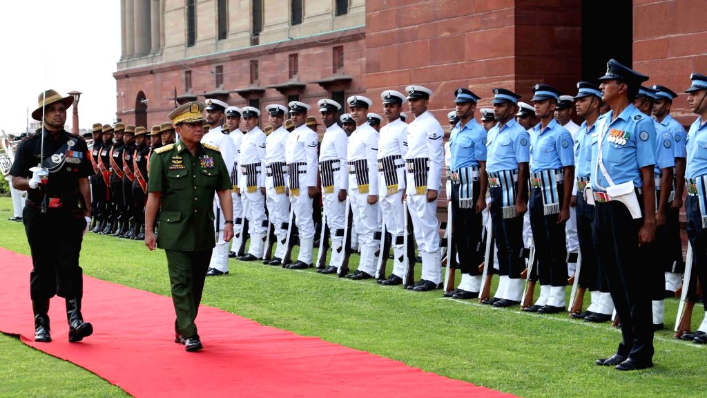 Myanmar Commander-In-Chief Min Aung Hlaing inspects Tri-Services Guard ...