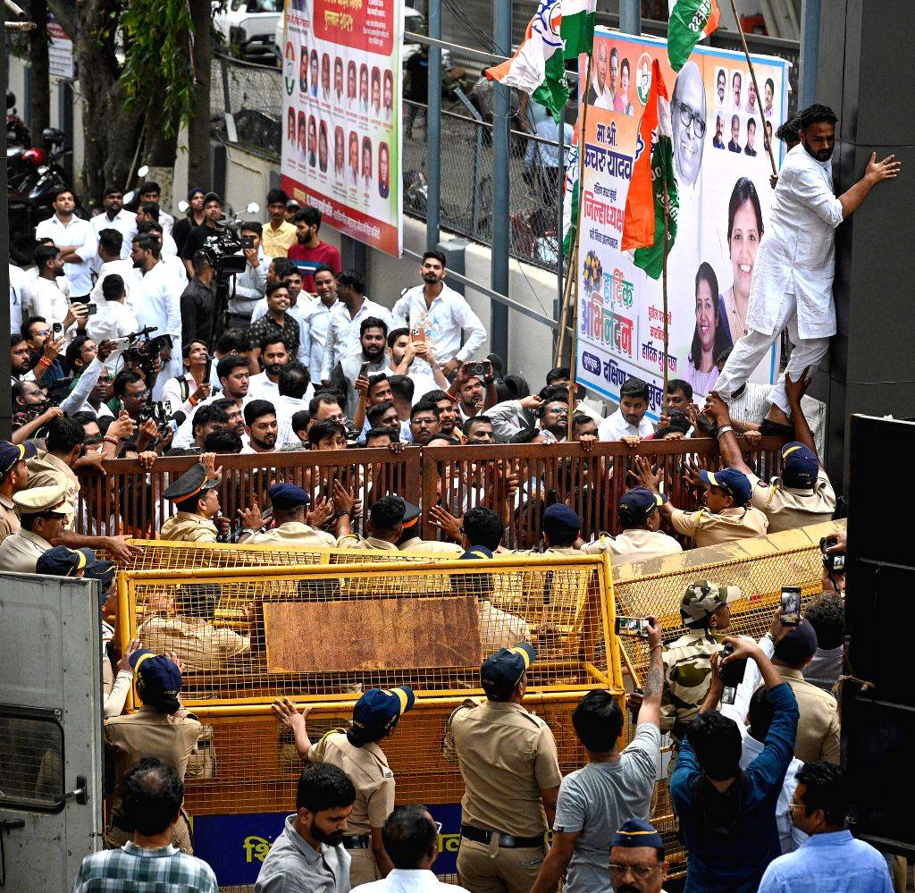 Congress Activists Protest on Anandu Aji’s Alleged Suicide