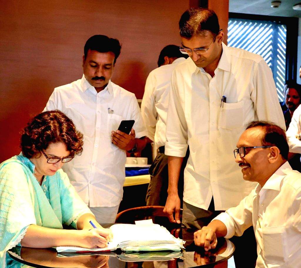 Congress candidate Priyanka Gandhi Vadra officially signs her ...