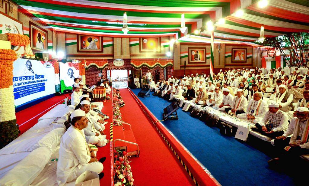 Congress Leaders Attend 'Nav Satyagraha' Meeting in Belgaum