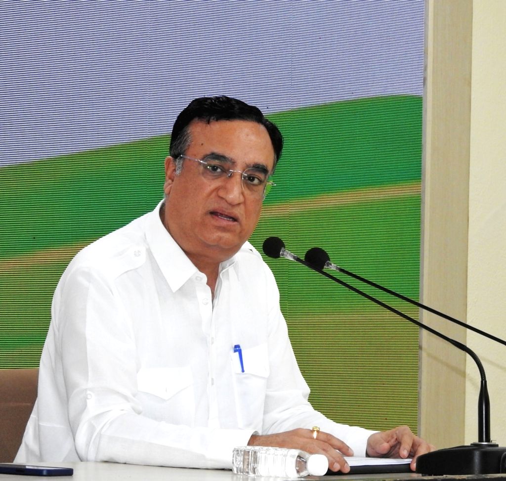 Congress General Secretary Ajay maken addresses a press conference