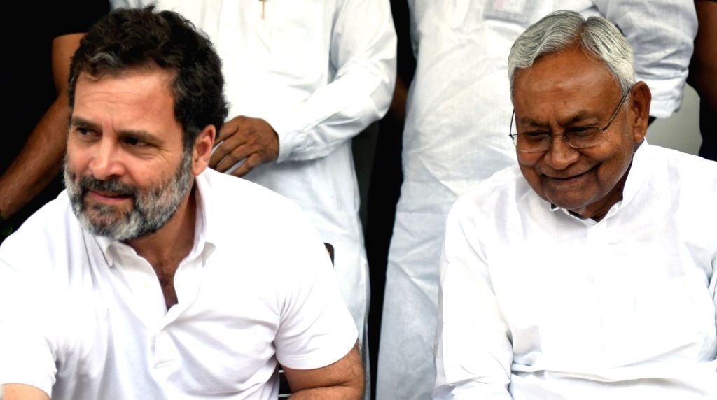 Congress leader Rahul Gandhi with Bihar CM Nitish Kumar at during a ...