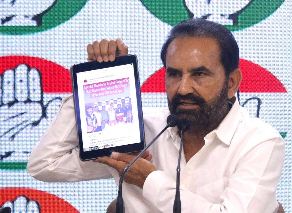 Congress leader Shaktisinh Gohil addresses a press conference
