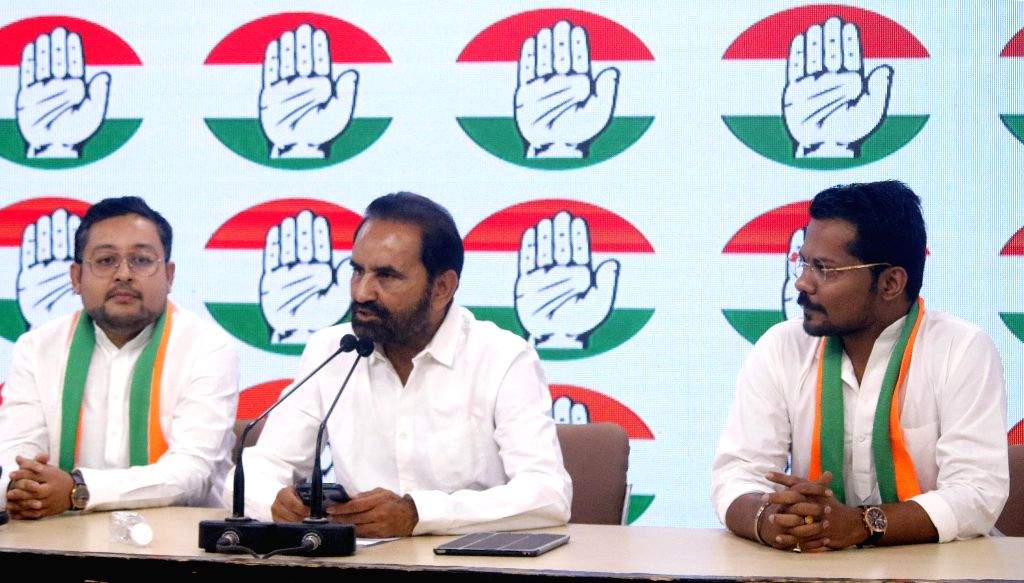 Congress leader Shaktisinh Gohil with former journalist Prashant ...