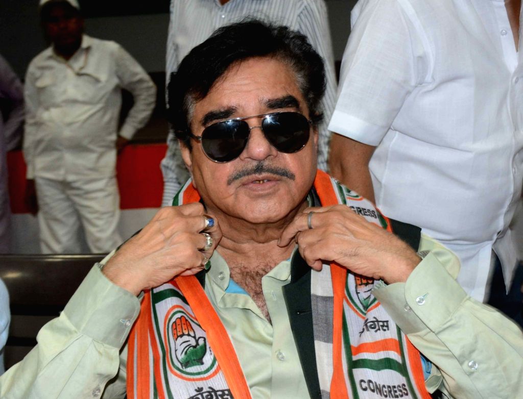 Congress workers meet - Shatrughan Sinha
