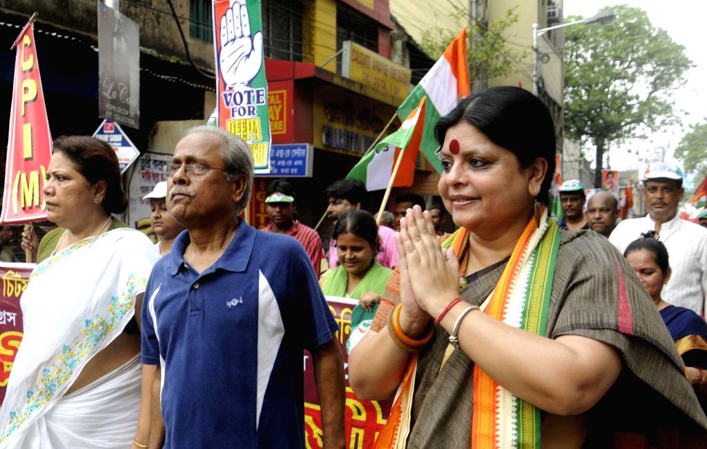WBLA Polls: Deepa Dasmunshi during an election campaign
