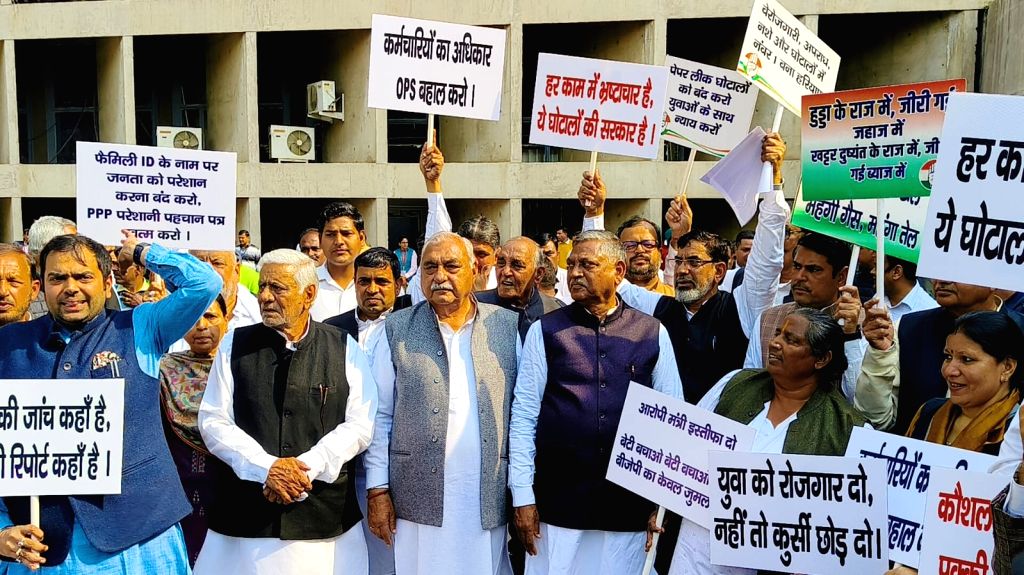 Free photo : Congress MLAs in Haryana marches to assembly on OPS