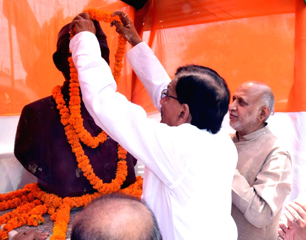Jawaharlal Nehru's 55th death anniversary - Madan Mohan Jha pays tributes