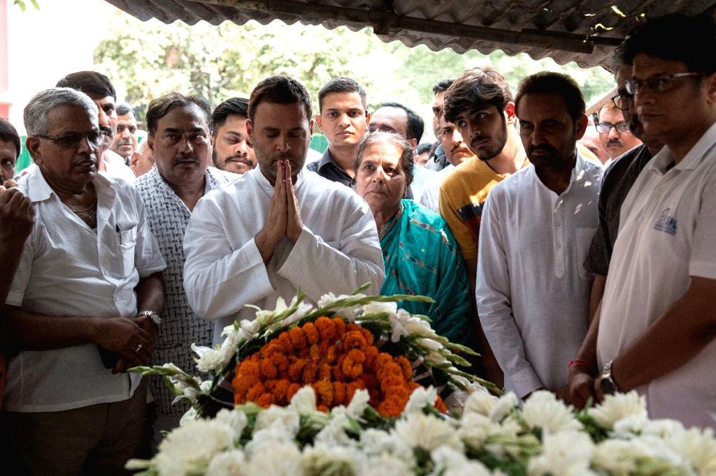 Former Union Minister L.P. Shahi dies at 98, Rahul Gandhi pays tributes