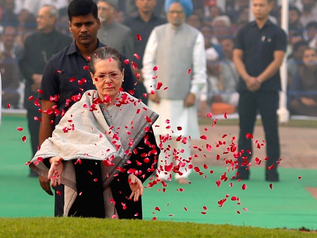 Sonia Gandhi paying floral tribute to mark 130th birth anniversary of ...