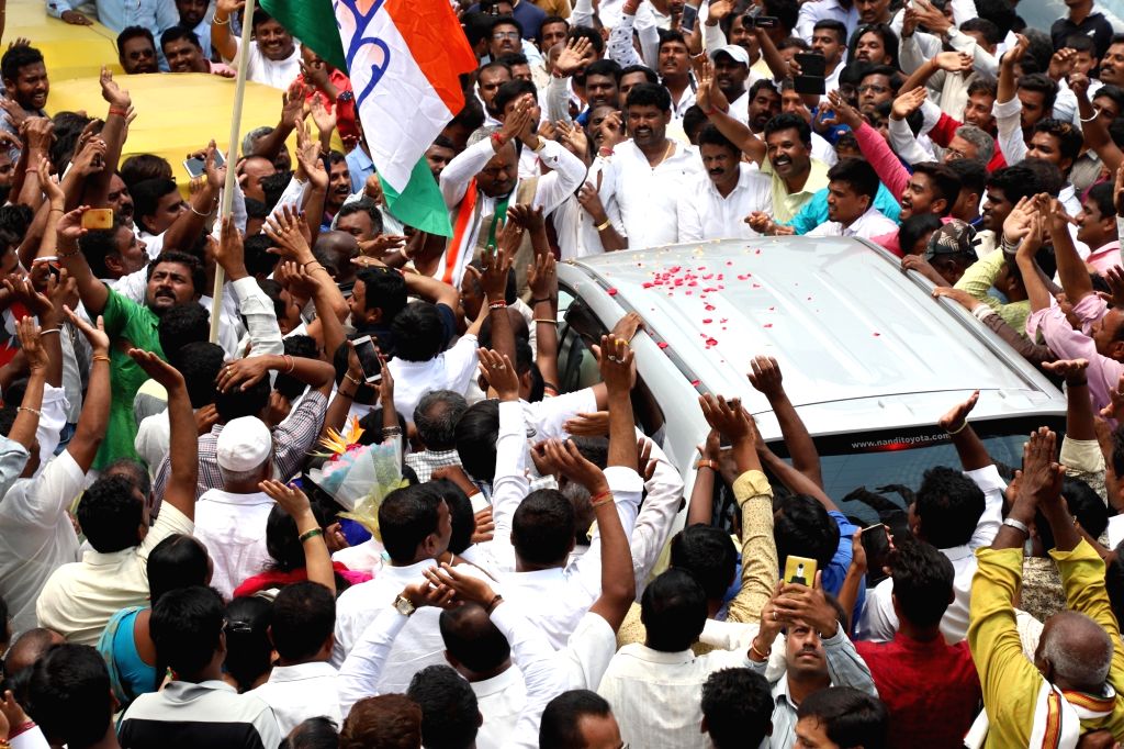 Karnataka Assembly polls - ST Somashekar files nomination papers