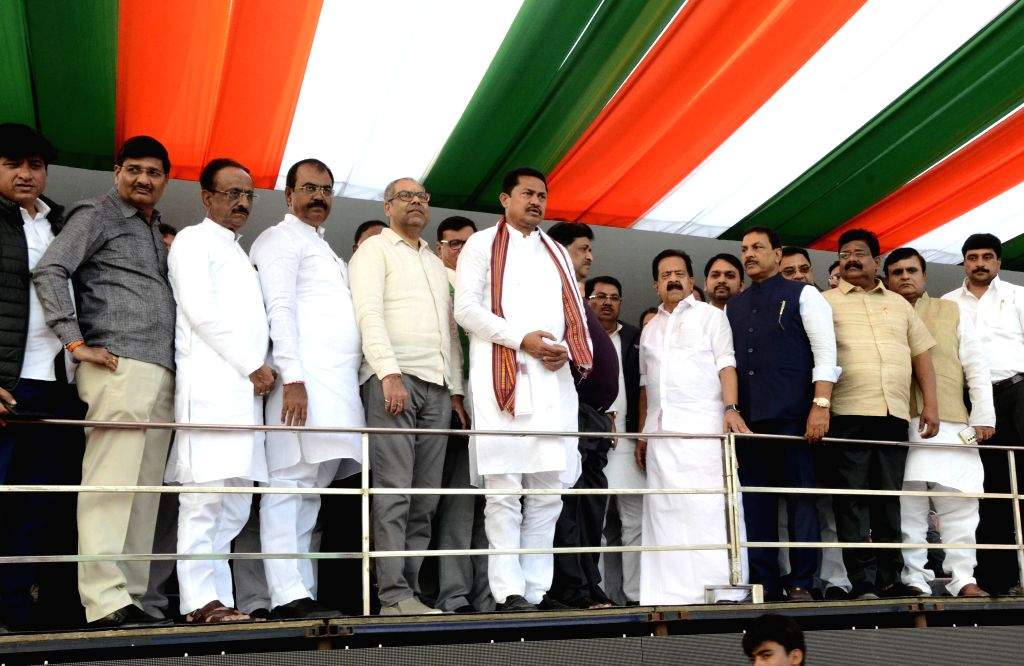 Congress State President Nana Patole, along with other leaders ...
