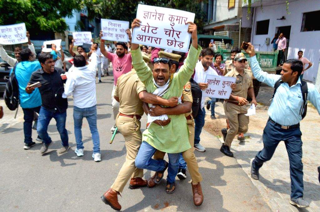 Congress workers protest outside CEC Gyanesh Kumar’s residence