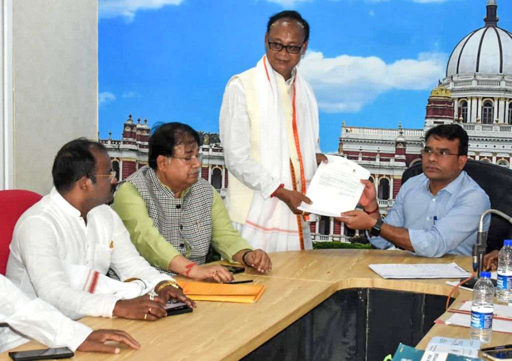 Cooch Behar : TMC candidate Jagadish Chandra Barma Basunia files his ...