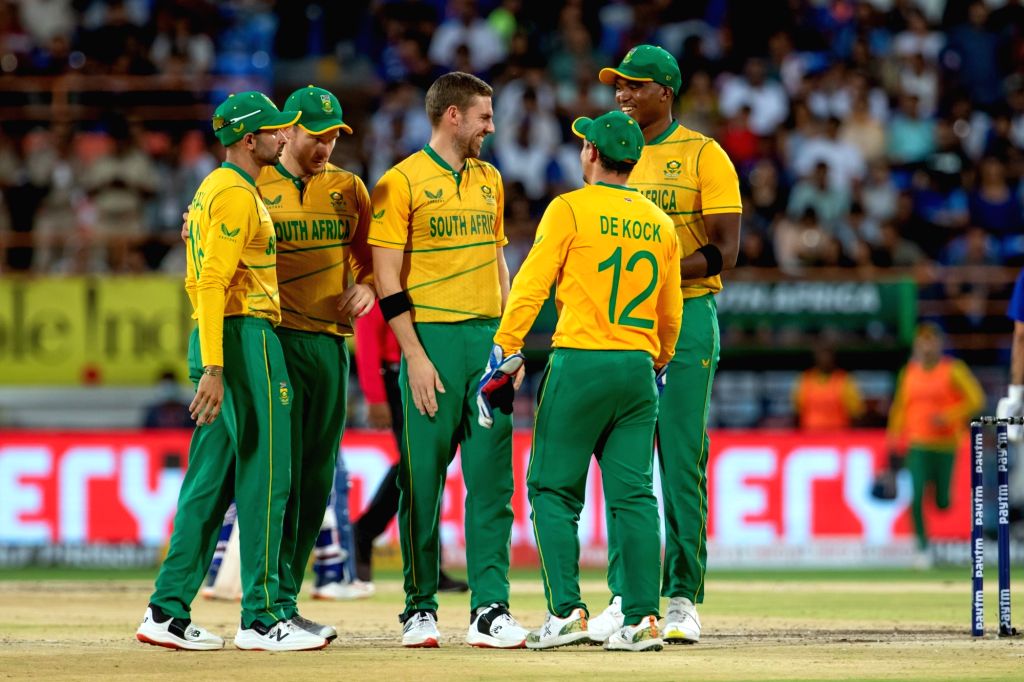 Cricket South Africa congratulates men's side on drawing five-match ...