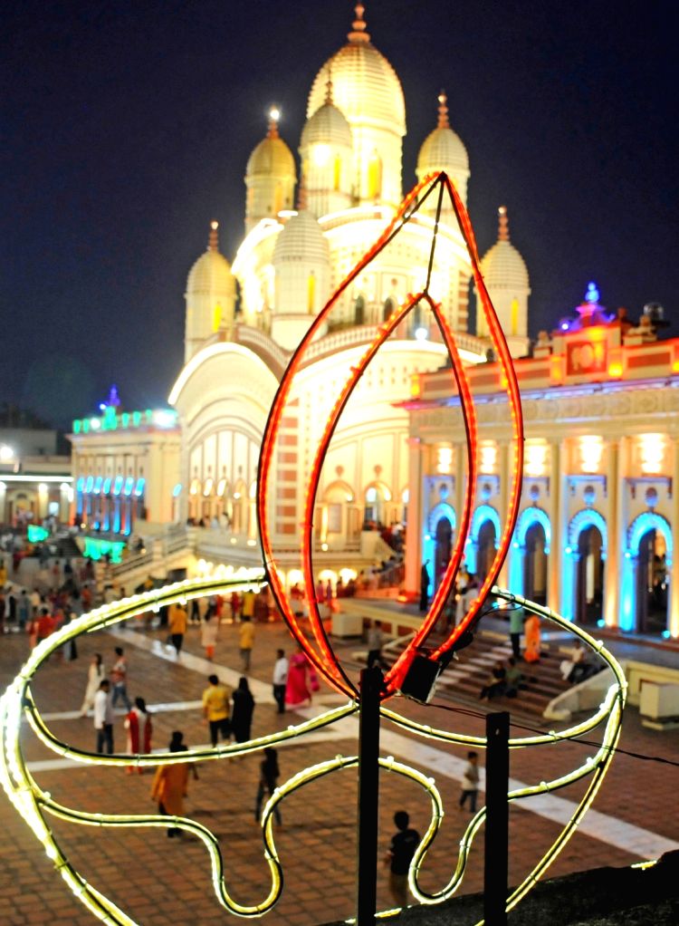Dakshineswar Kali Temple decorated with lights on the occasion of Kali ...