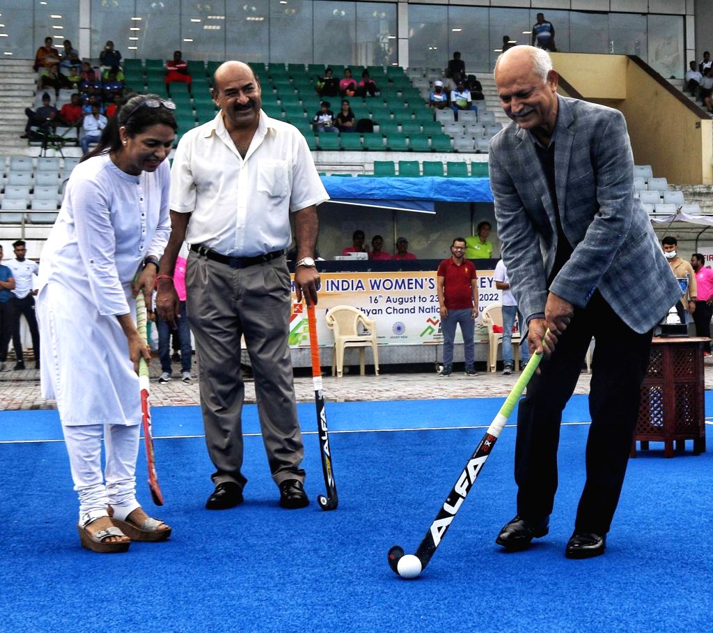 1980 Olympics Gold medallist Zafar Iqbal declares Khelo India Women's ...