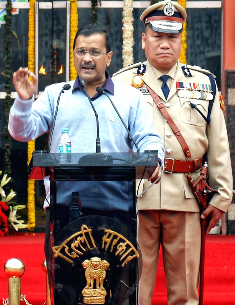 New Delhi : Delhi CM Arvind Kejriwal addressing the National Flag ...