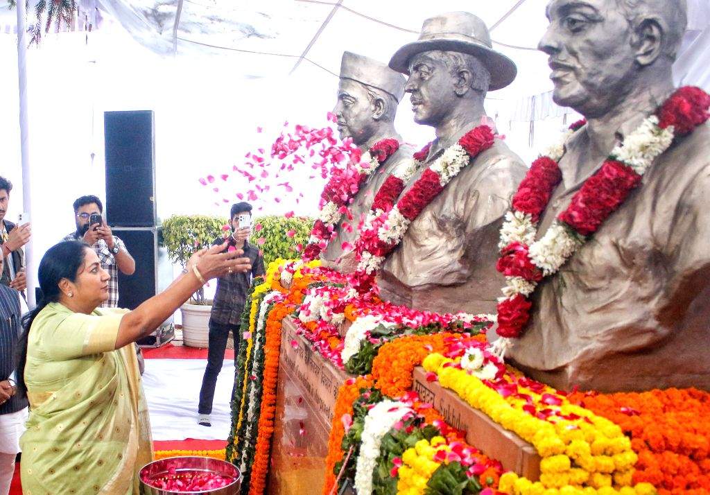 Delhi leaders pay tribute to Bhagat Singh, Rajguru, Sukhdev