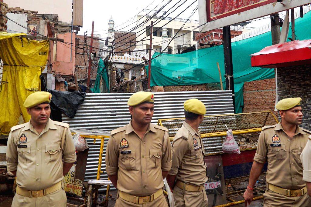 Demolition drive resumes under Dalmandi road-widening project