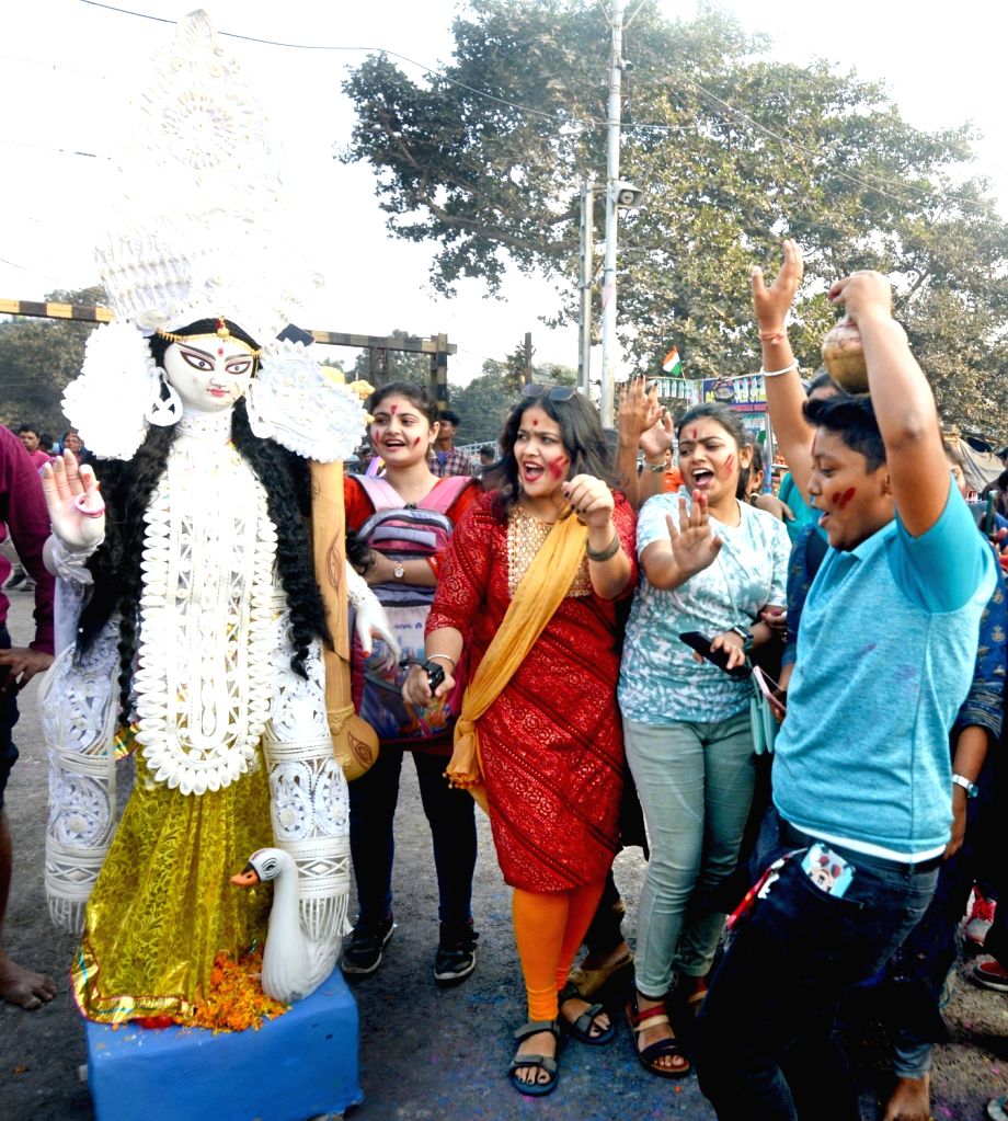 Kolkata : The immersion of Goddess Saraswati idol at the Ganga river