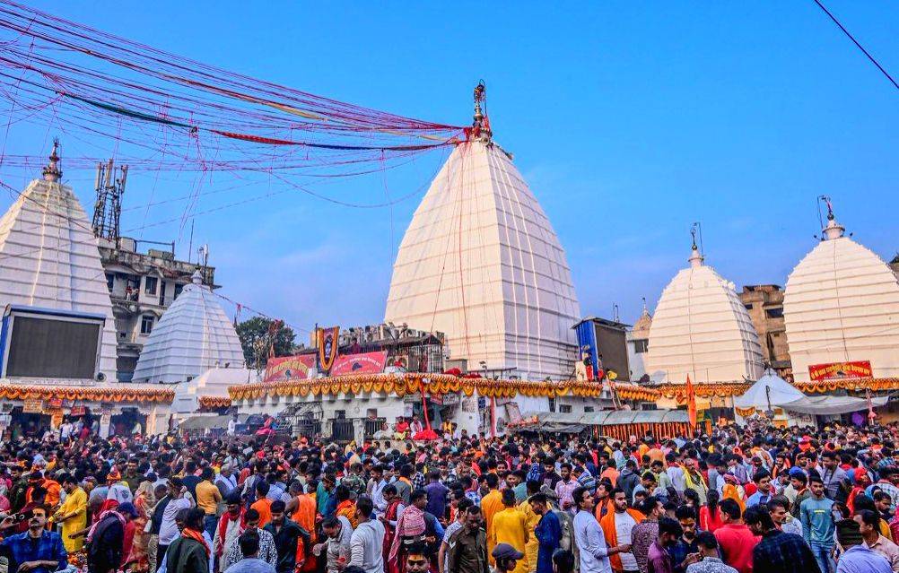 Devotees gather to offer prayer at Baba Badiyanath Dham temple