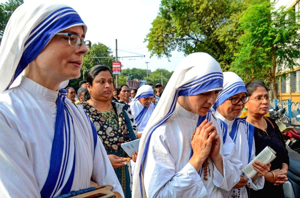 Devotees Mark Good Friday with Procession