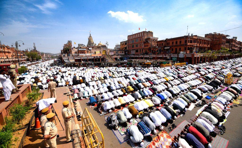 Devotees offer Namaz on last Friday of Ramzan