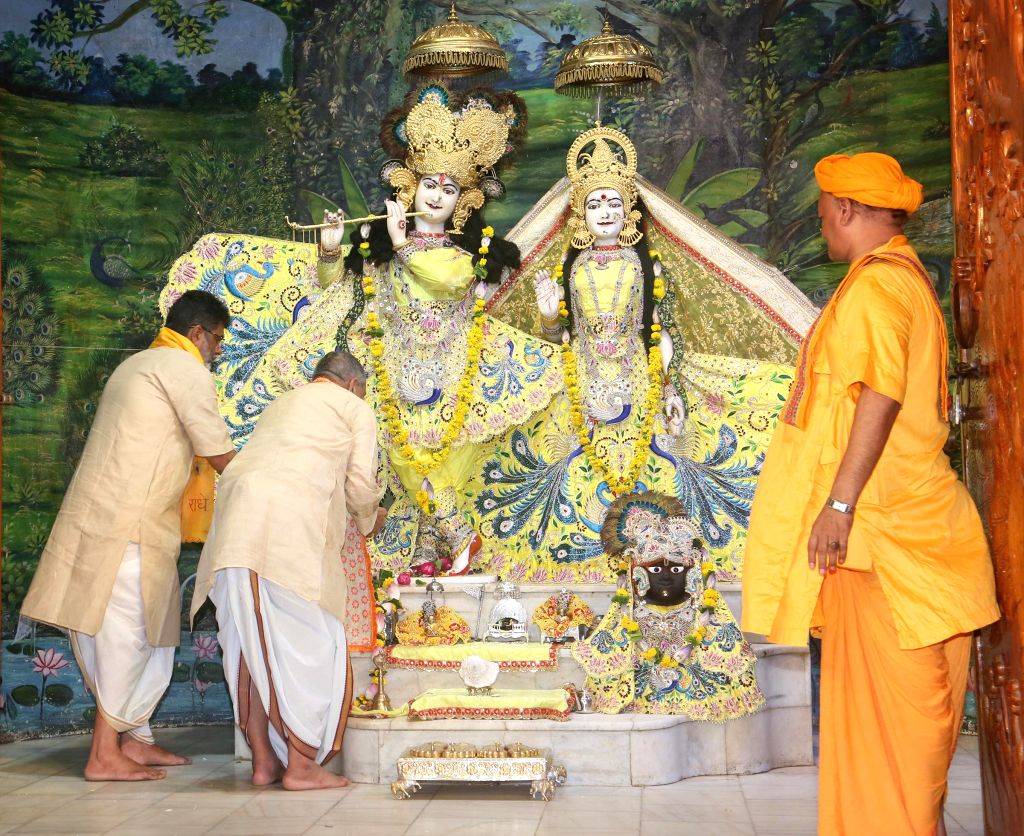 Devotees participate in the Poshak Yatra (dress offering to Lord ...