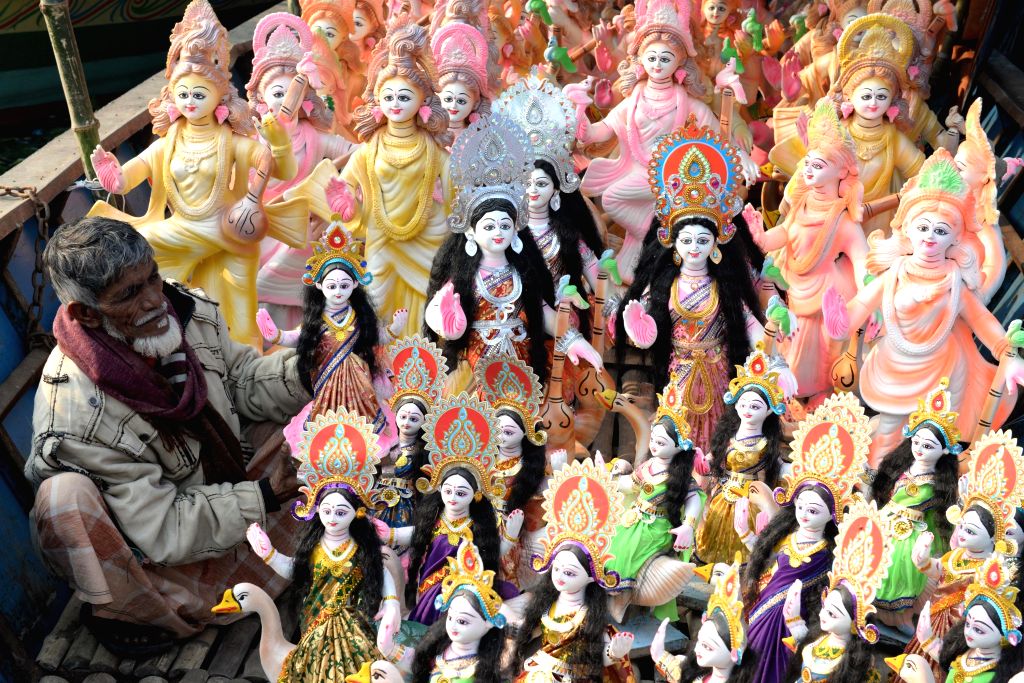 BANGLADESH-DHAKA-PREPARATION-FESTIVAL