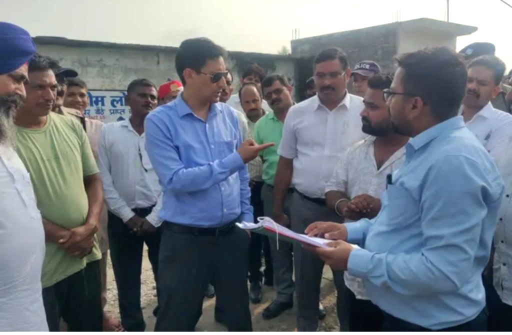 Free Photo: Displaced people of Pauri district will get ownership ...