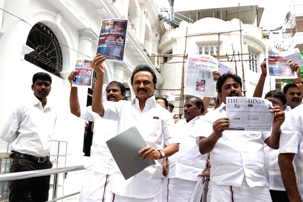 DMK walks out of TN assembly over bribe row
