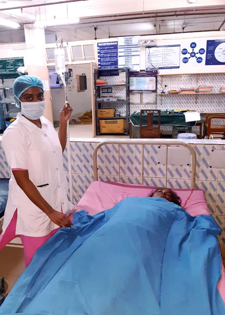 Doctors swim half-a-km to save patient in flood-hit Bengal