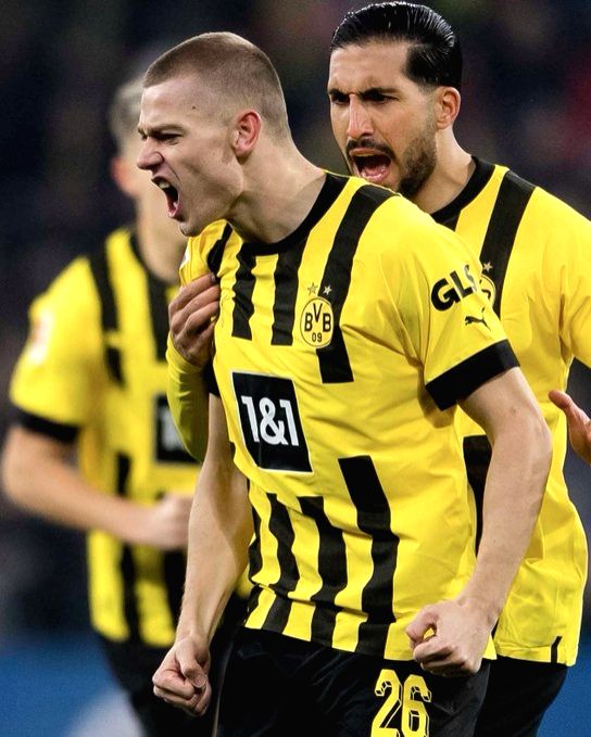 Free photo :Bundesliga: Dortmund snatches last-minute win over Mainz