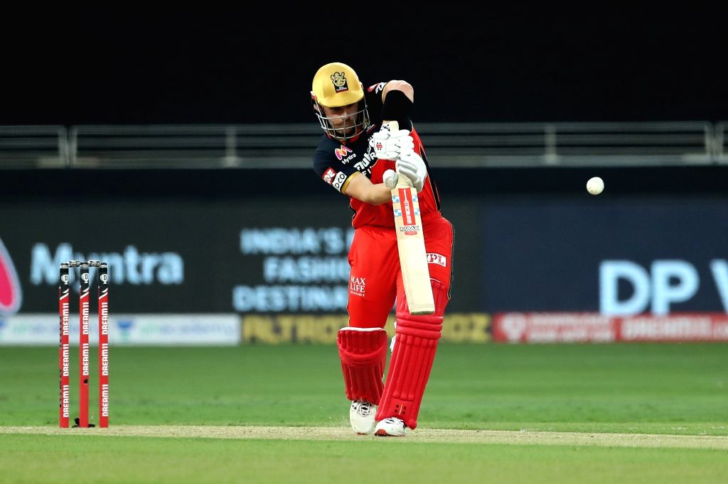 RCB choose to bat, Gayle returns for KXIP