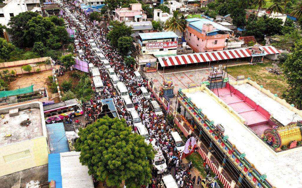Edappadi K. Palaniswami Holds Roadshow