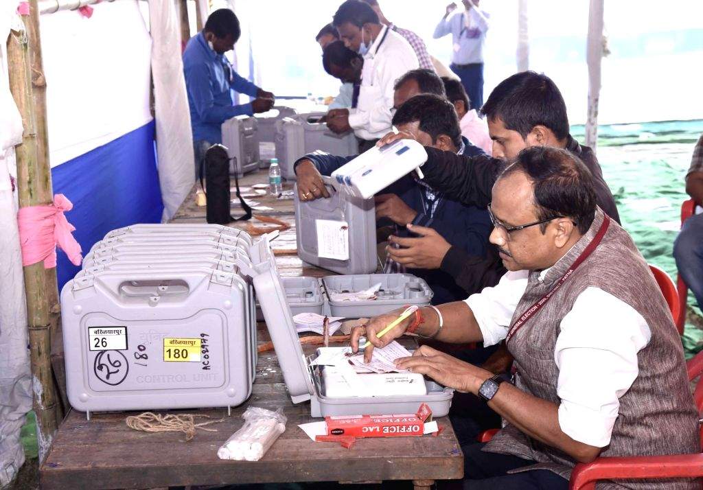 Free Photo: Patna: Election officials reseal control unit after carry ...