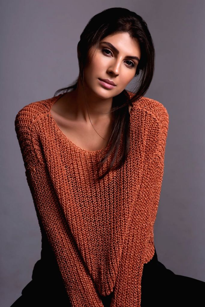 Elnaaz Norouzi of 'Sacred Games' to star alongside Glenn Close in ...