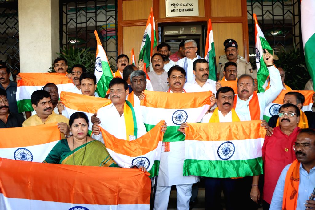 Leader of opposition in Karnataka Assembly R.Ashoka with BJP MLAs