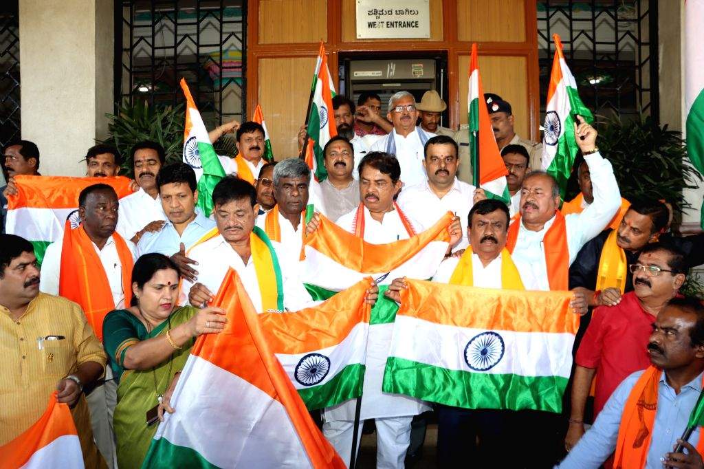 Leader of opposition in Karnataka Assembly R.Ashoka with BJP MLAs