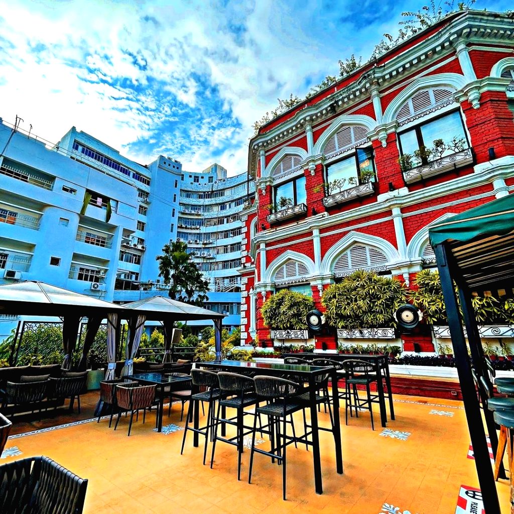 Free photo :Experience 7 Instagram-able places in the city of joy