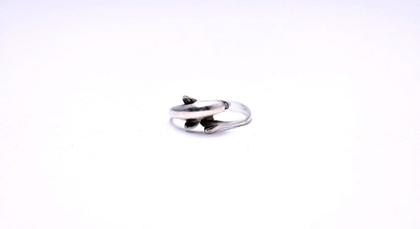 Experts advise on techniques to clean and polish platinum jewellery