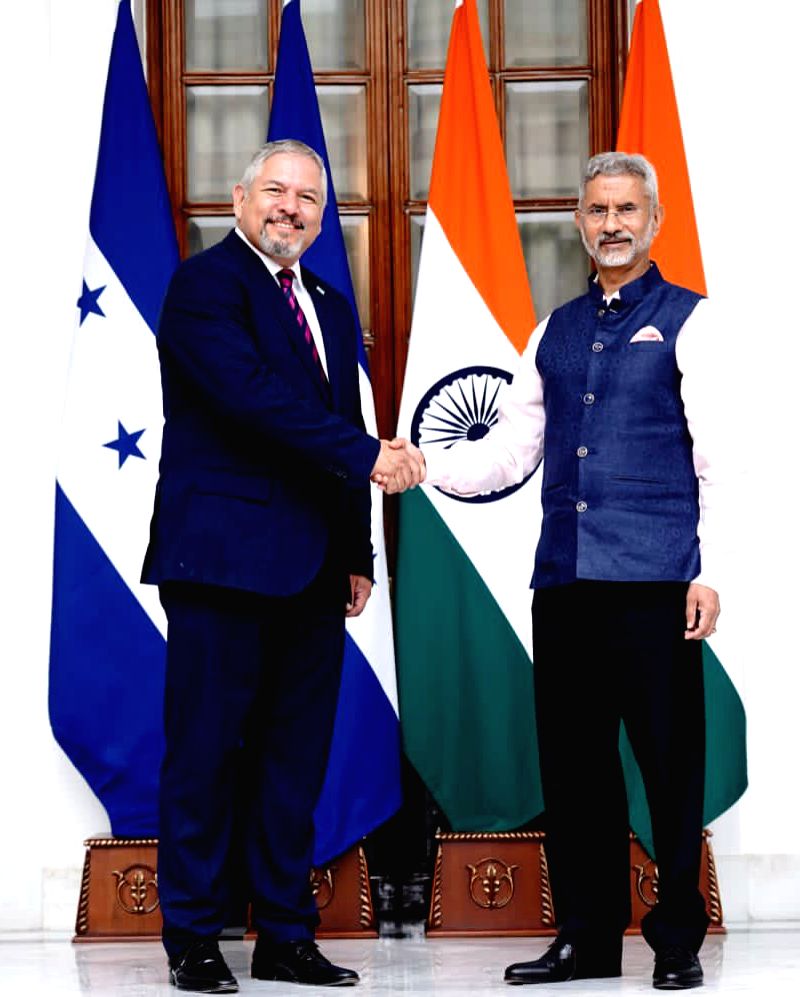 External Affairs Minister Dr S Jaishankar meets Foreign Minister of ...