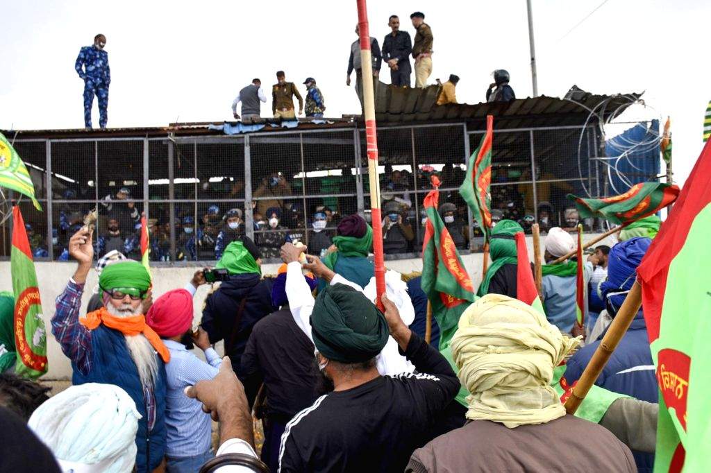 Farmers during their foot march towards Delhi, at Shambhu border