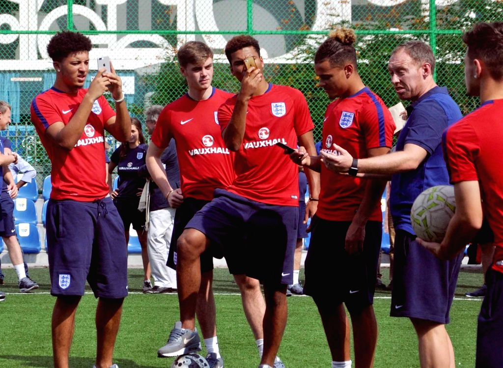 FIFA U-17 England coach Steve Cooper along with English players ...